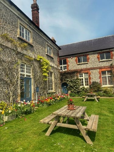Lewes via Glynde Circular Walk [Free Guide & Map] - The Flamingo Hiker