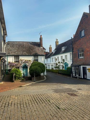 Lewes via Glynde Circular Walk [Free Guide & Map] - The Flamingo Hiker